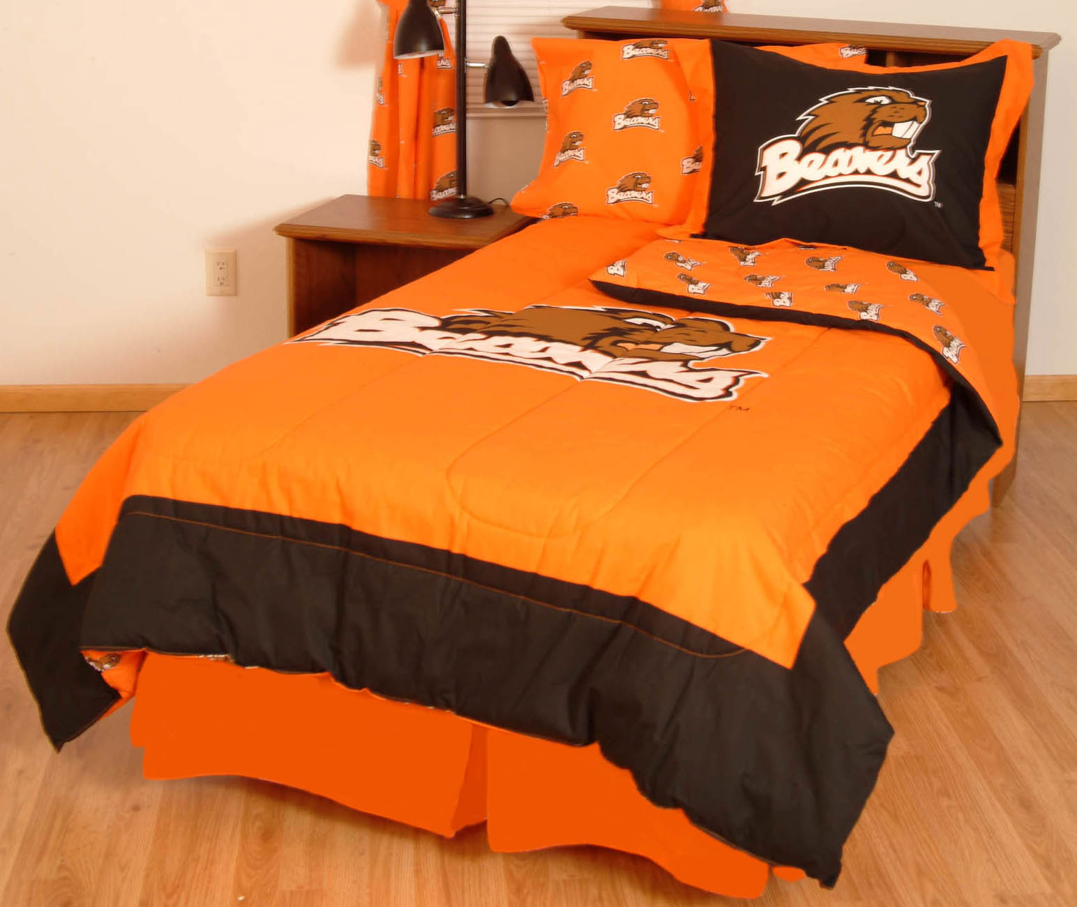 Oregon State Beavers 100% Cotton Sateen Queen Comforter Set