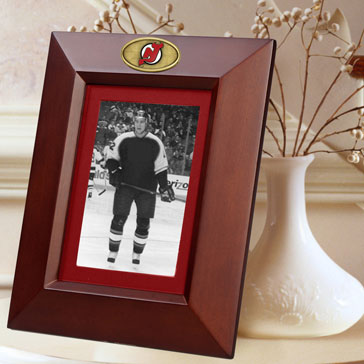 New Jersey Devils NHL 10" x 8" Brown Vertical Picture Frame